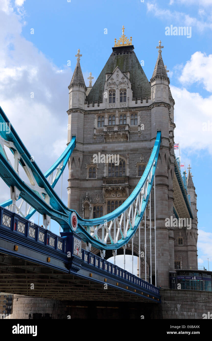 Großbritannien Great Britain London Tower Bridge Themse Stock Photo - Alamy