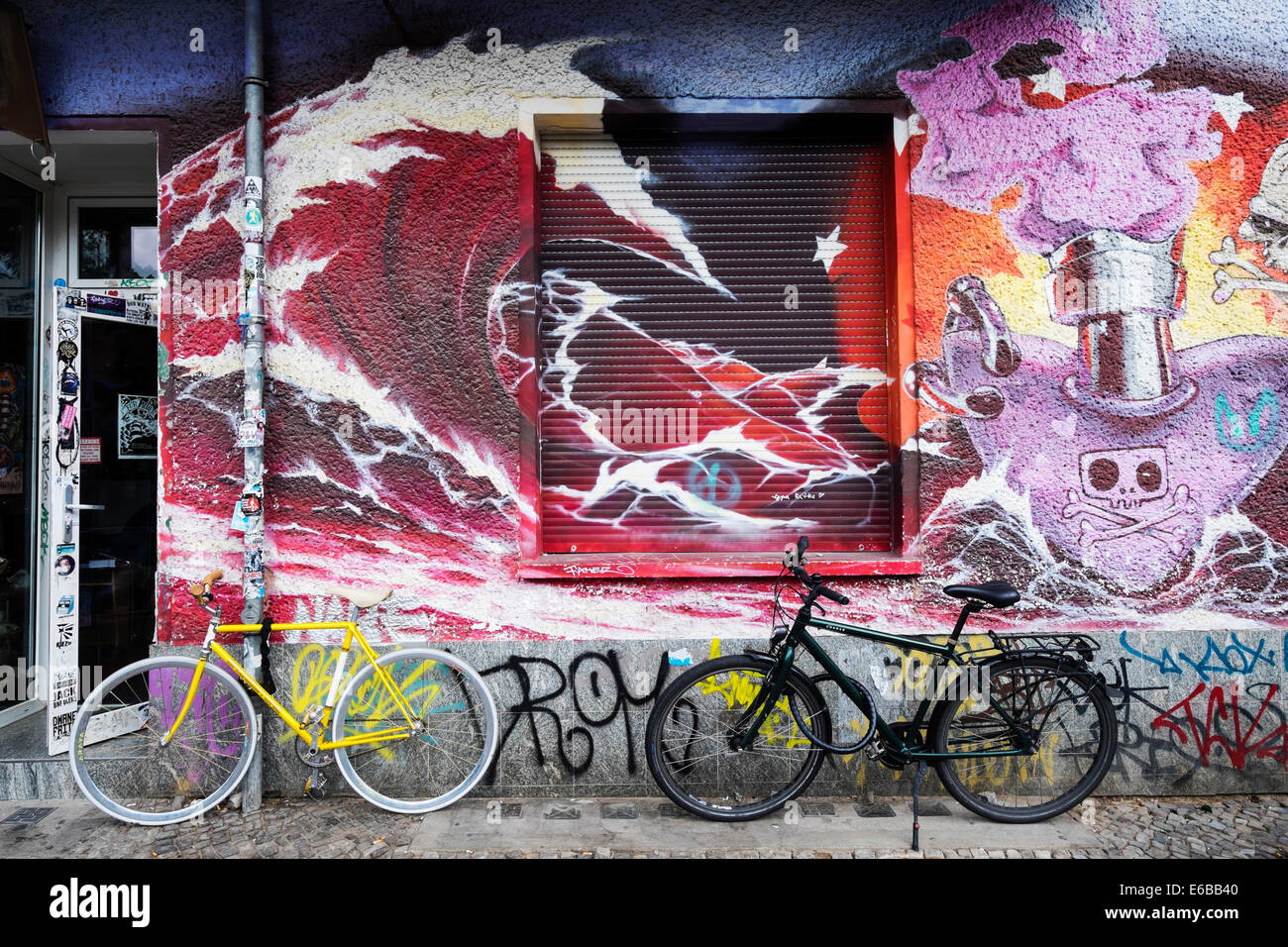 Street art and graffiti on wall of building in bohemian Friedrichshain ...