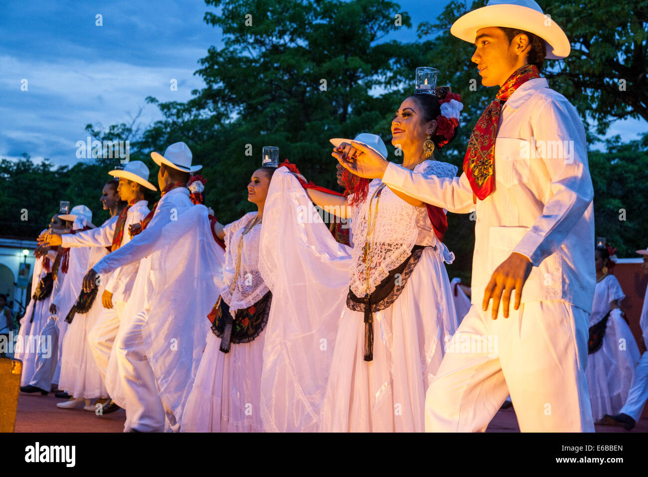 Square Dancers America High Resolution Stock Photography and Images - Alamy