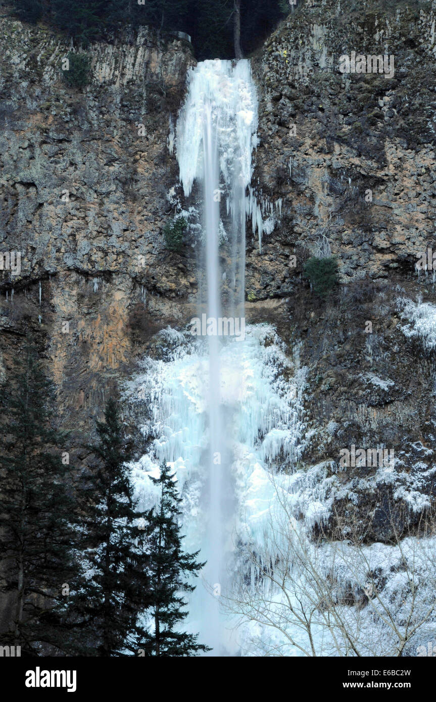 Multnomah Falls, winter, iced, Oregon, USA Stock Photo - Alamy