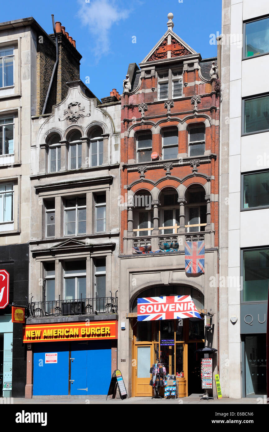 Großbritannien Great Britain London Souvenir Shop Stock Photo - Alamy