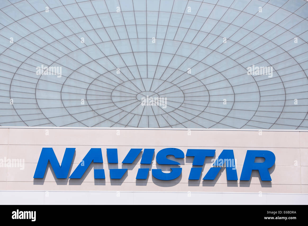 Navistar logo hi-res stock photography and images - Alamy