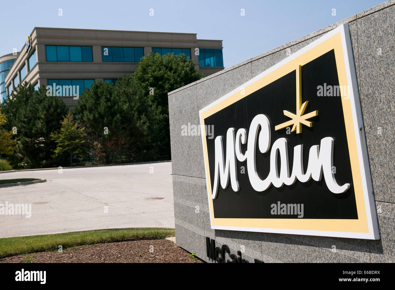Mccain logo hi-res stock photography and images - Alamy