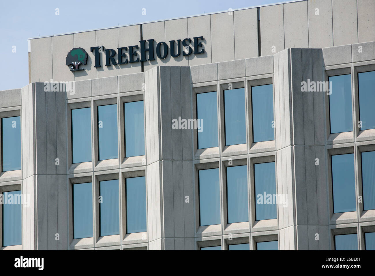 The headquarters of Treehouse Foods in Oak Brook, Illinois Stock Photo ...