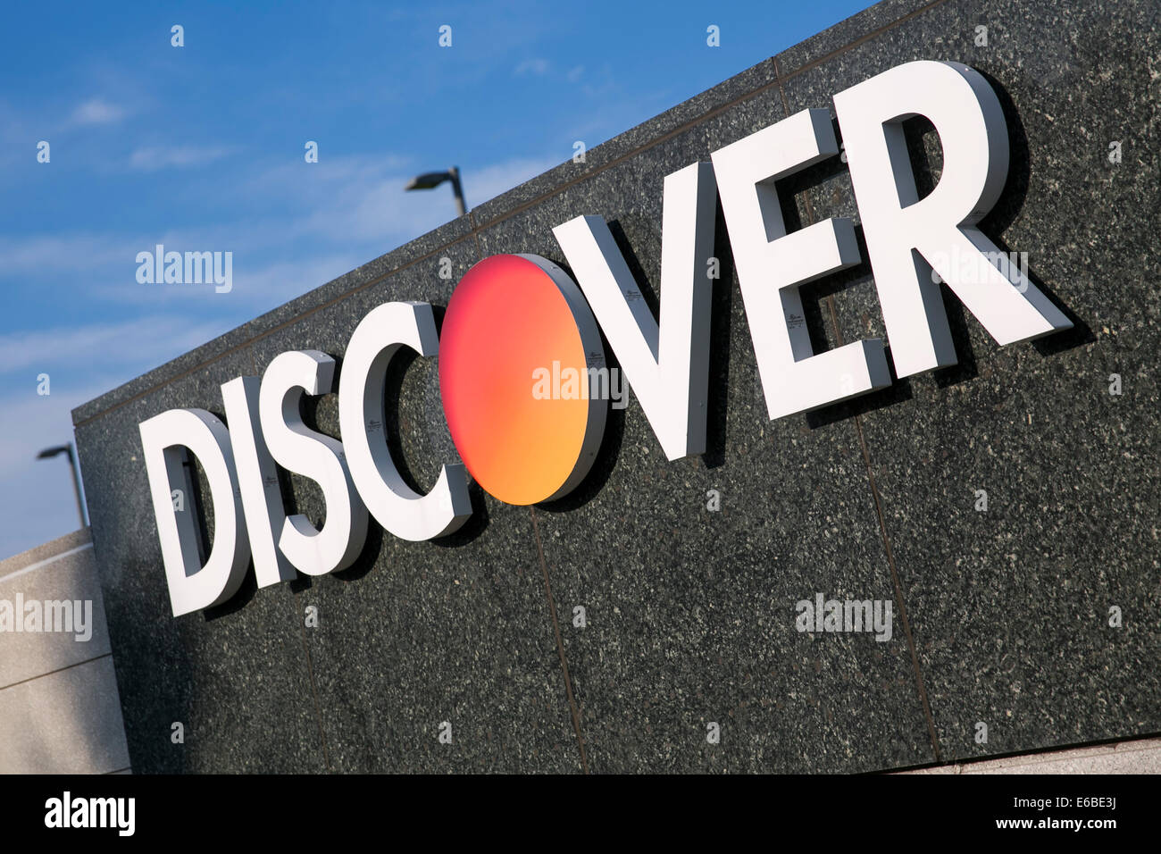 The headquarters of Discover Financial Services in Riverwoods, Illinois ...