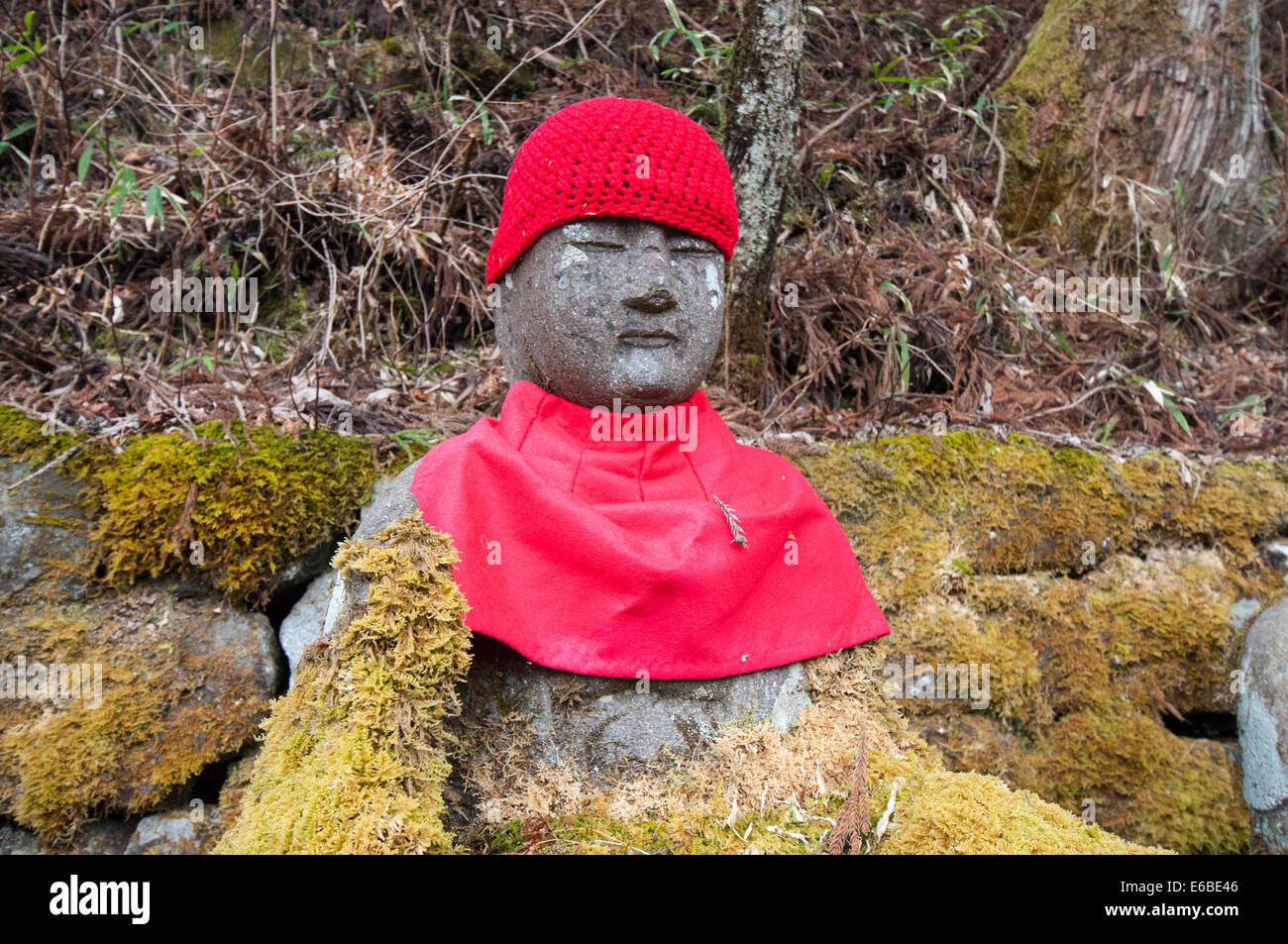 Japanese jizo statues hi-res stock photography and images - Alamy