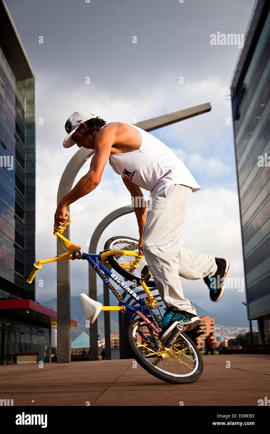 The urban sport in the city of Bogota is a growing phenomenon, numerous ...