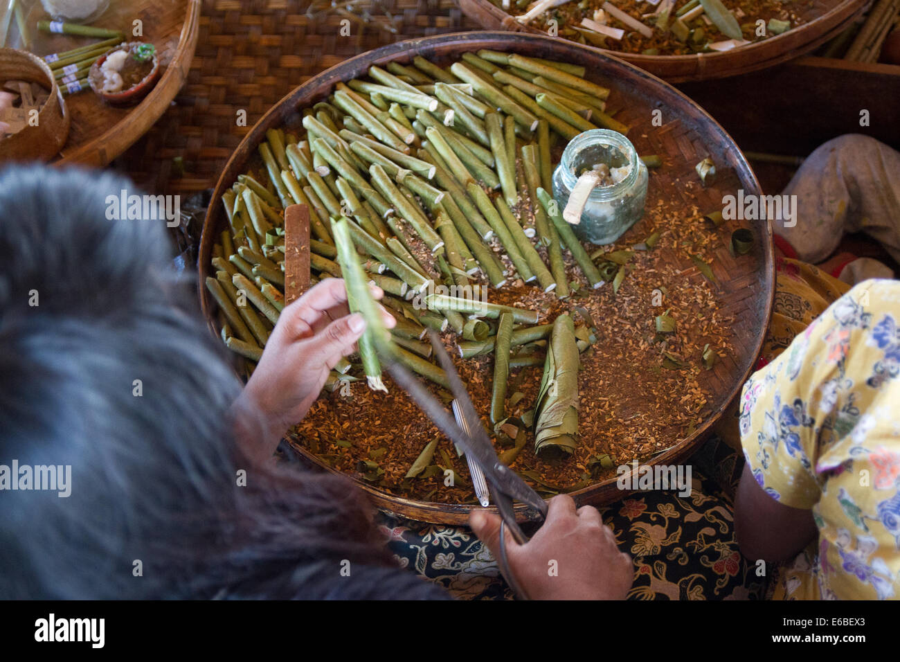 Cheroot factory hi-res stock photography and images - Alamy