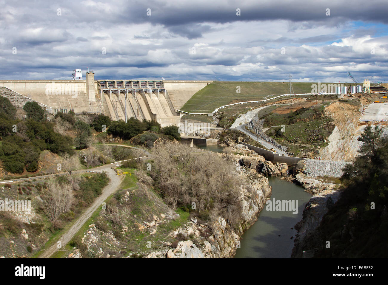 Hydroelectric power plant california hi-res stock photography and ...