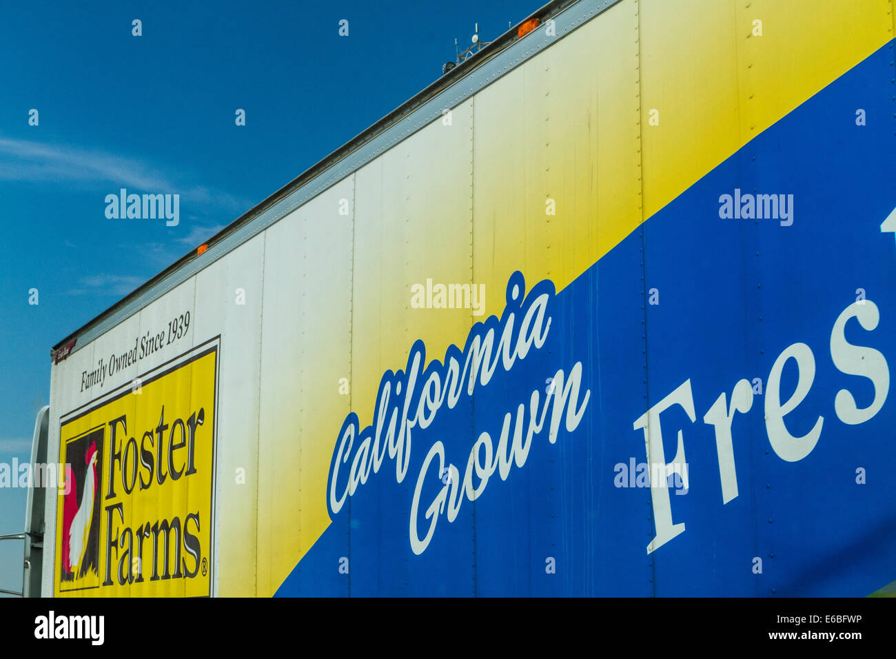 Chickens truck hi-res stock photography and images - Alamy