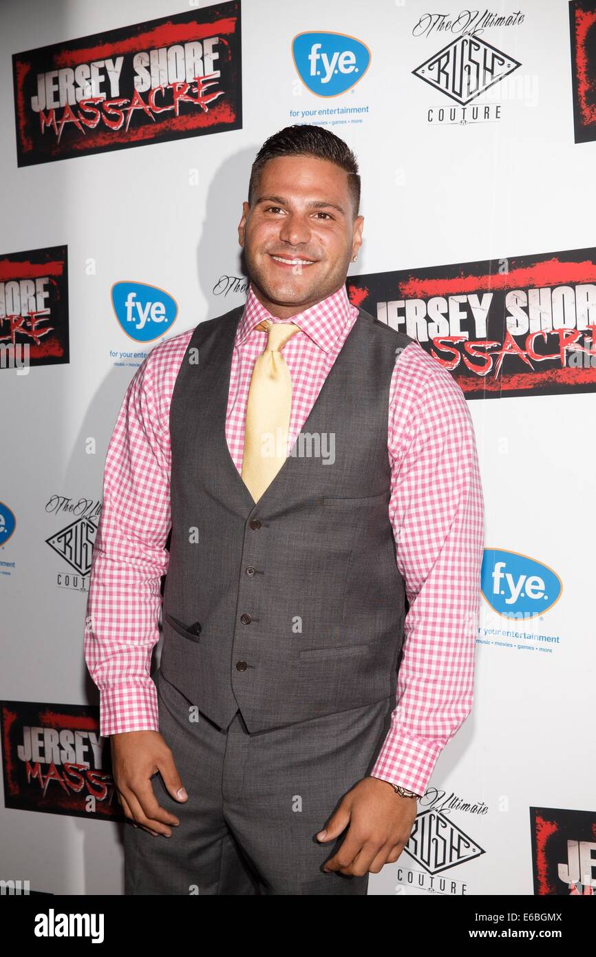 New York, NY, USA. 19th Aug, 2014. Ronnie Magro at arrivals for JERSEY ...