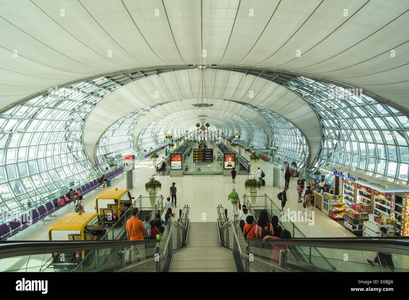 Air terminals hi-res stock photography and images - Alamy