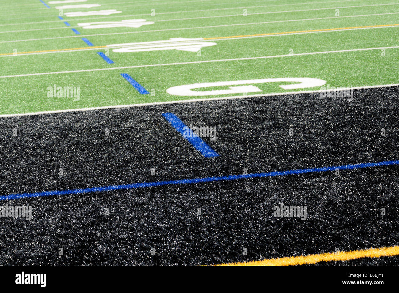 Field yard lines hi-res stock photography and images - Alamy