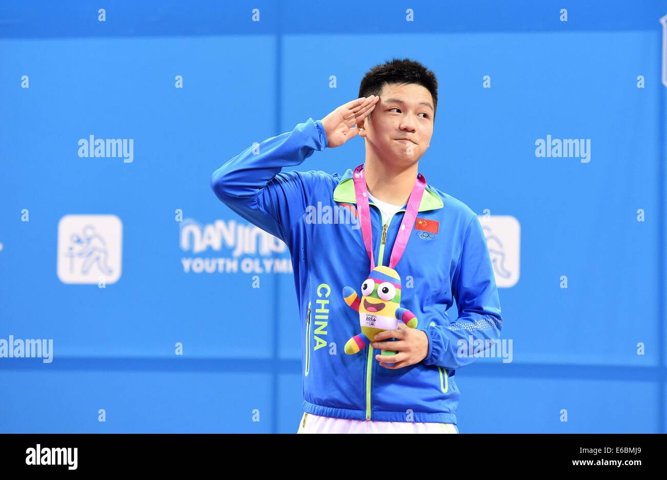 Nanjing, China?s Jiangsu Province. 20th Aug, 2014. Gold medalist Fan ...