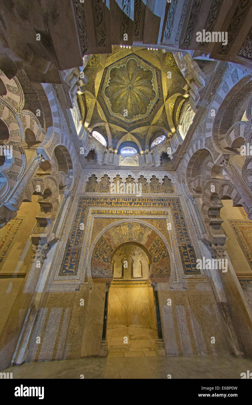 The mihrab mosque cathedral hi-res stock photography and images - Alamy