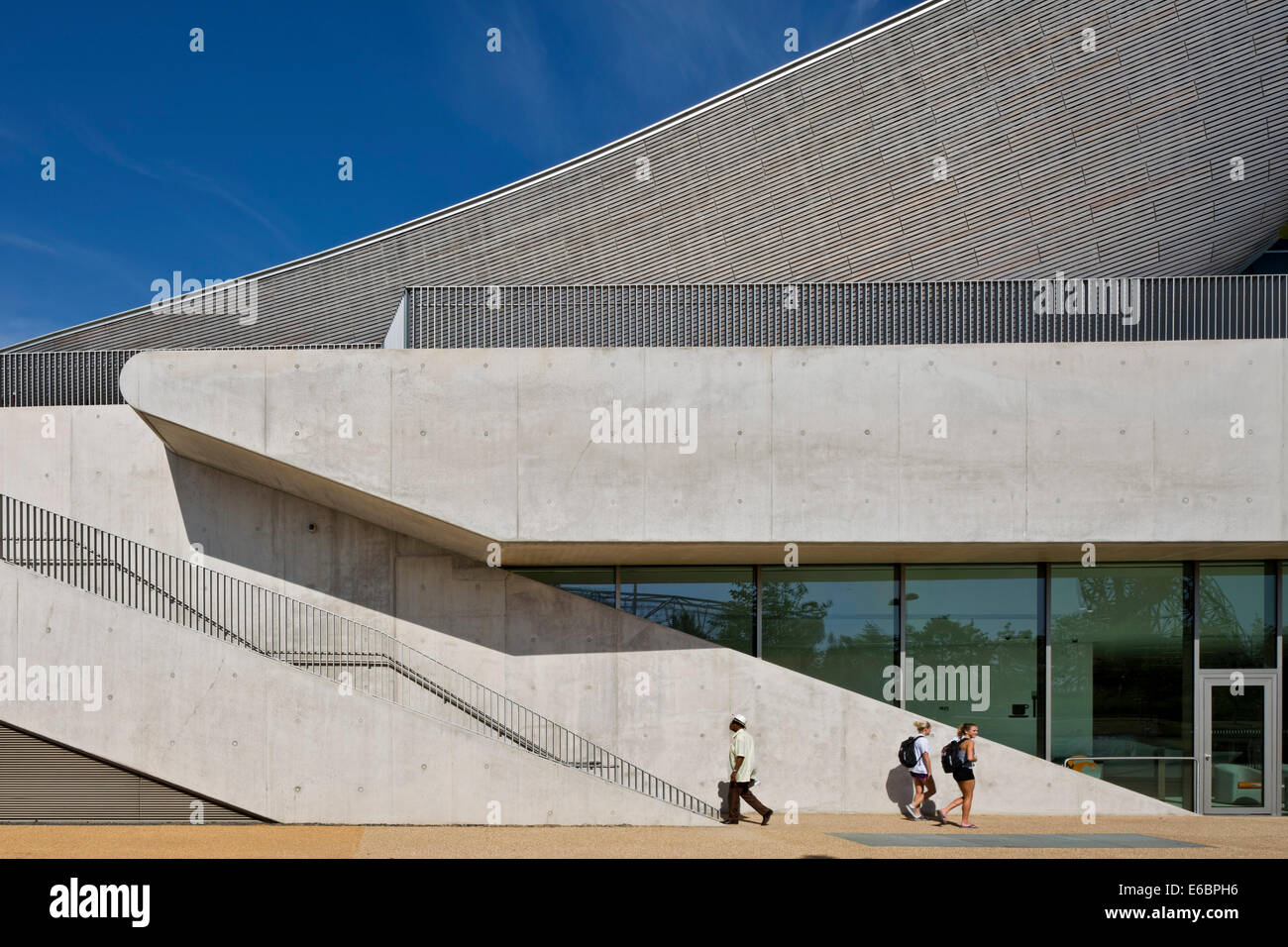 Aquatics centre london uk 21st hi-res stock photography and images - Alamy