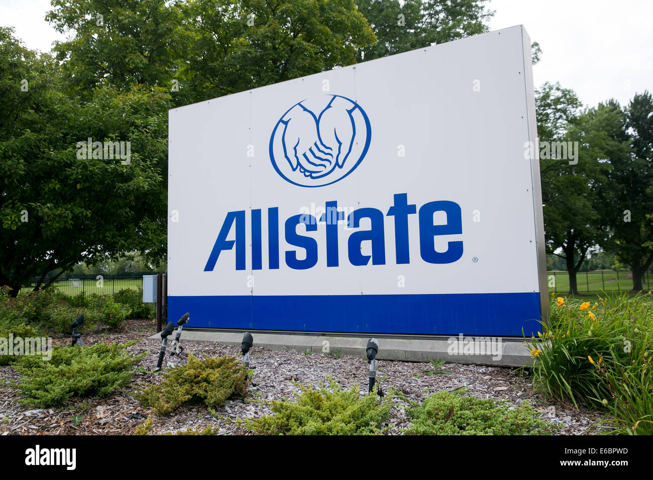 The headquarters of the Allstate Corporation in Northbrook, Illinois ...
