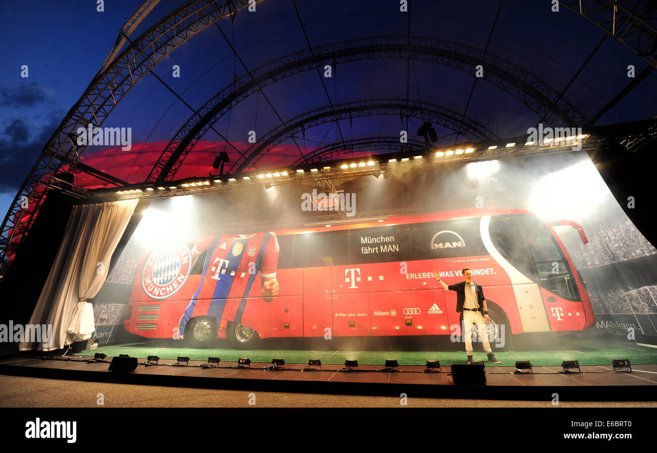 Munich, Germany. 19th Aug, 2014. Magician Julius Frack stands on a ...