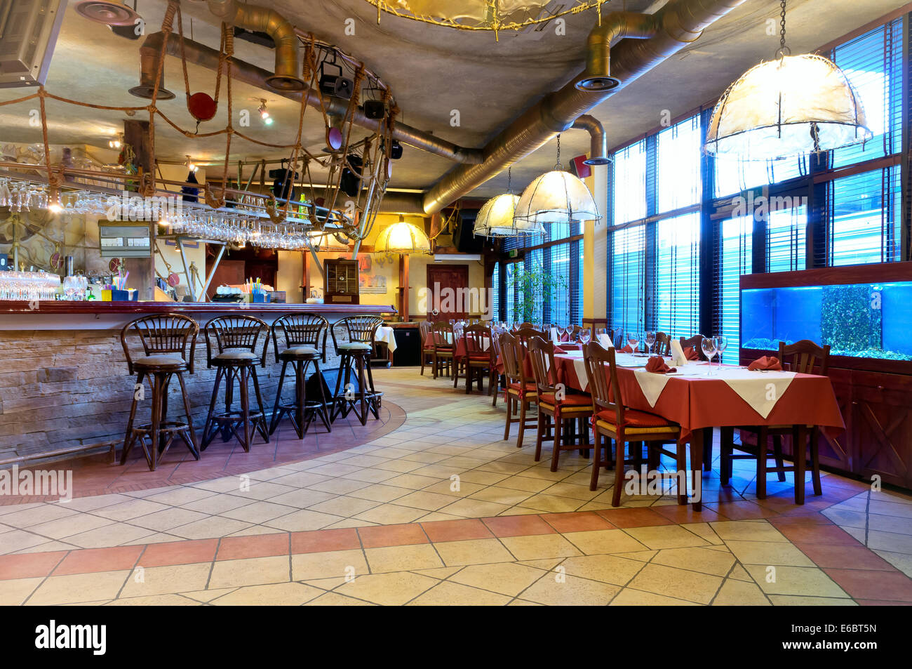 Romantic italian restaurant hi-res stock photography and images - Alamy