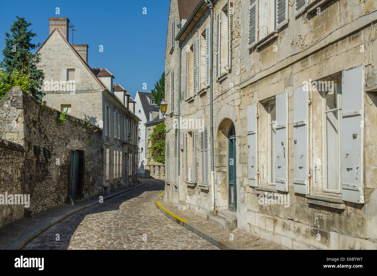 view of a street in the town of senlis of france Stock Photo - Alamy