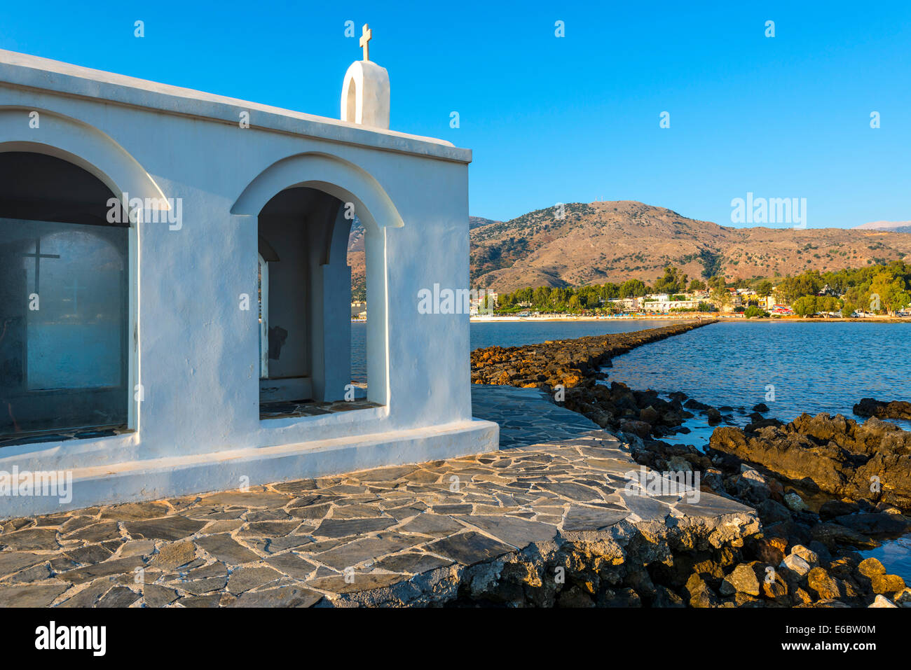 Greece santorini small orthodox church hi-res stock photography and ...