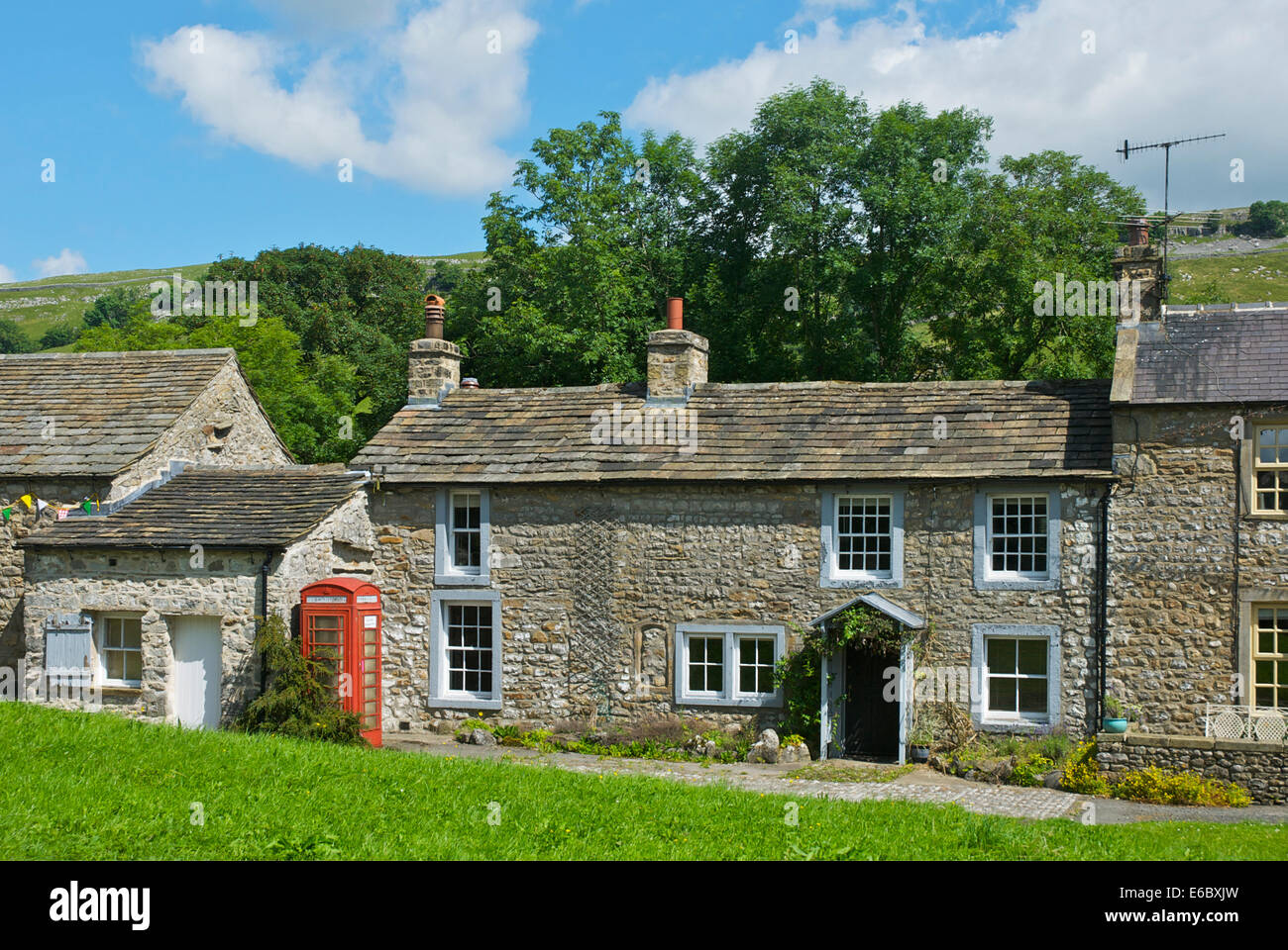 Arncliffe village, Littondale, Yorkshire Dales National Park, North ...