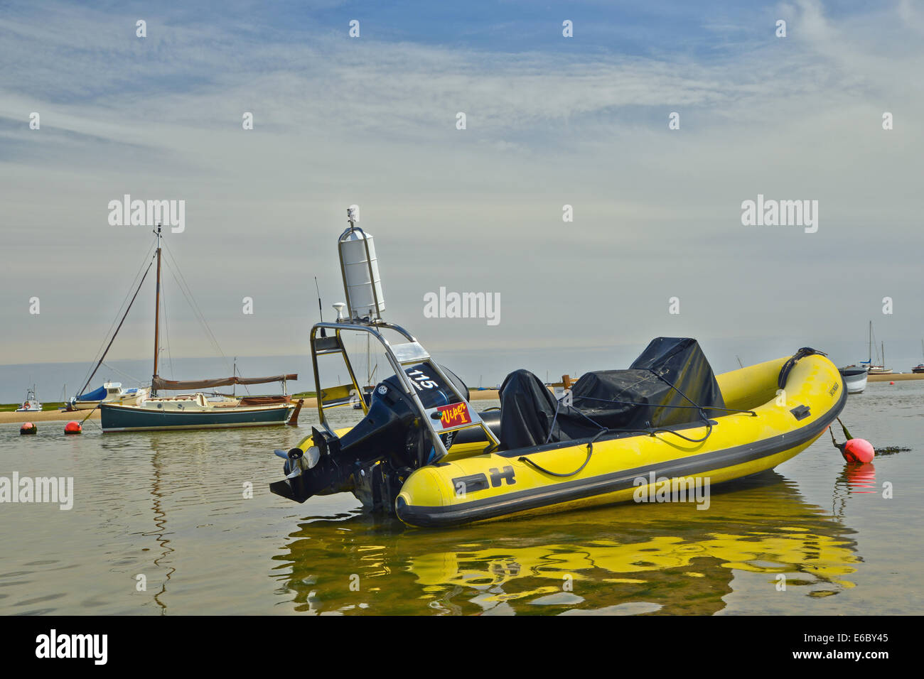 Water without boats hi-res stock photography and images - Alamy