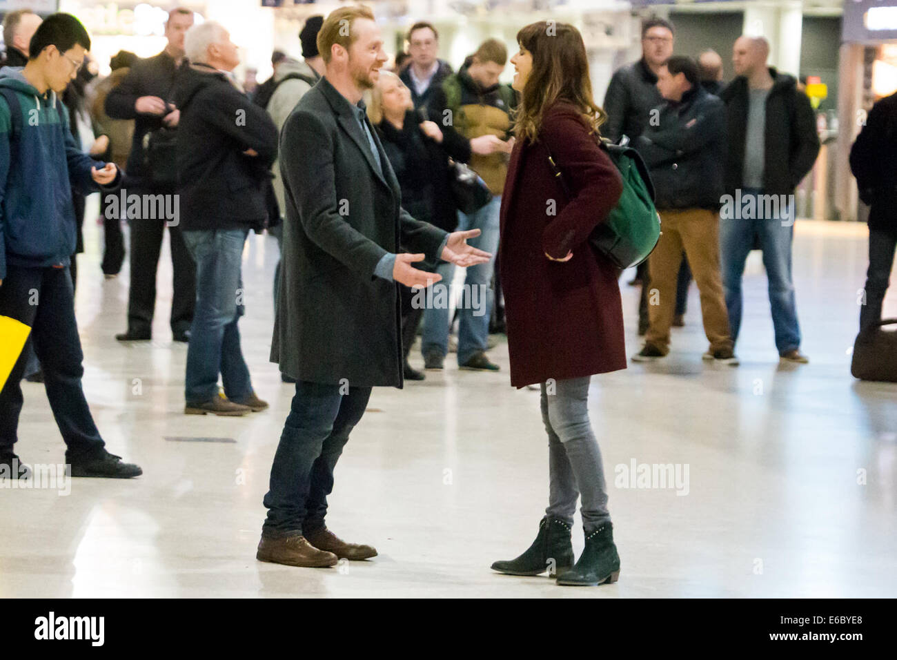 Simon Pegg and Lake Bell film scenes for their upcoming rom-com 'Man Up ...