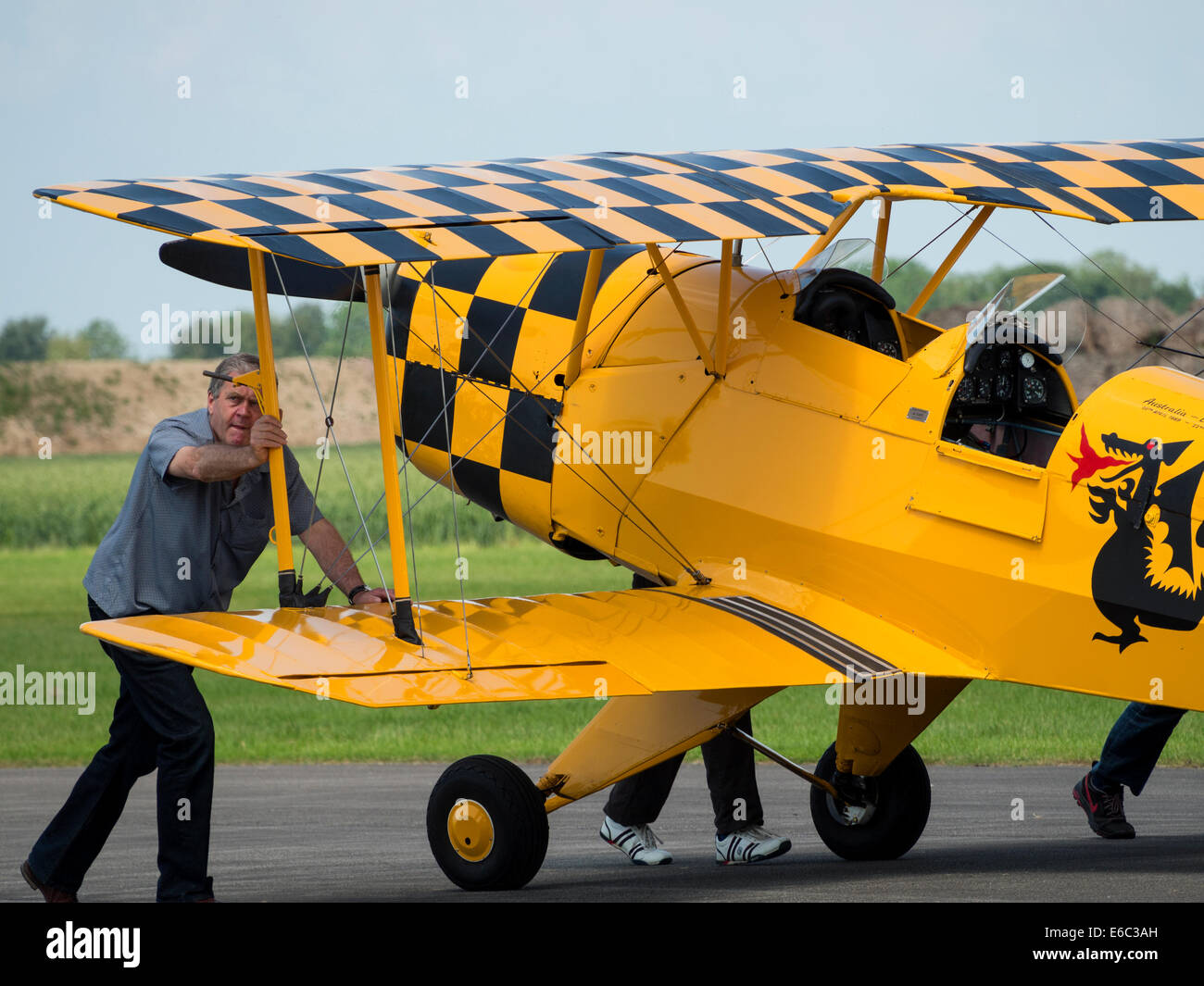German airfield 1940 hi-res stock photography and images - Alamy