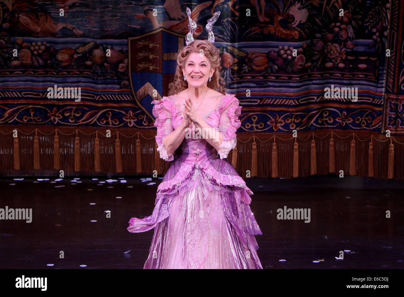 Victoria clark cinderella hi-res stock photography and images - Alamy