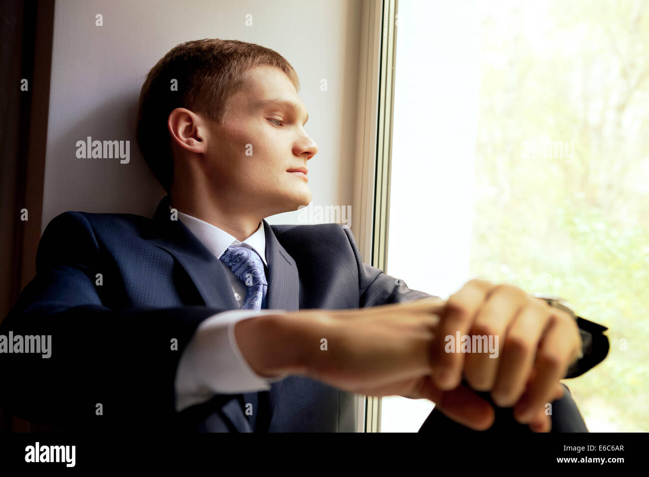 Nervous wait hi-res stock photography and images - Alamy