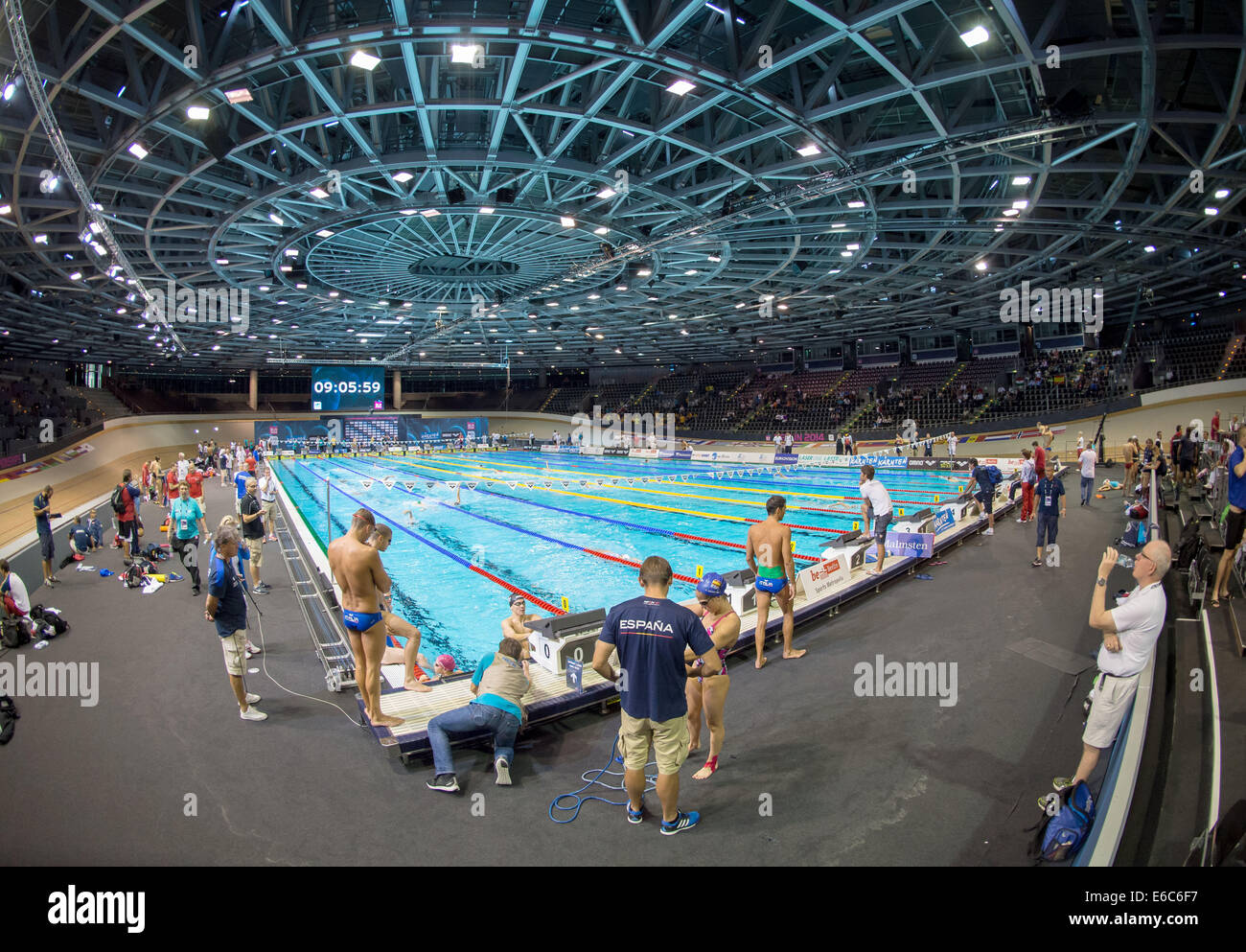Berlin, Germany. 20th Aug, 2014. Overview of the Velodrom at the 32nd ...