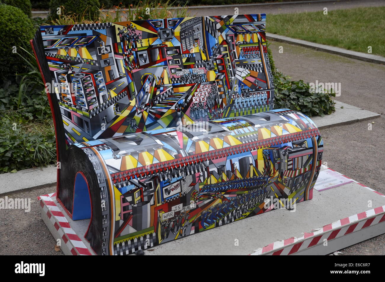 A Book Bench by artist Thomas Dowdeswell depicting the novel 1984 by ...
