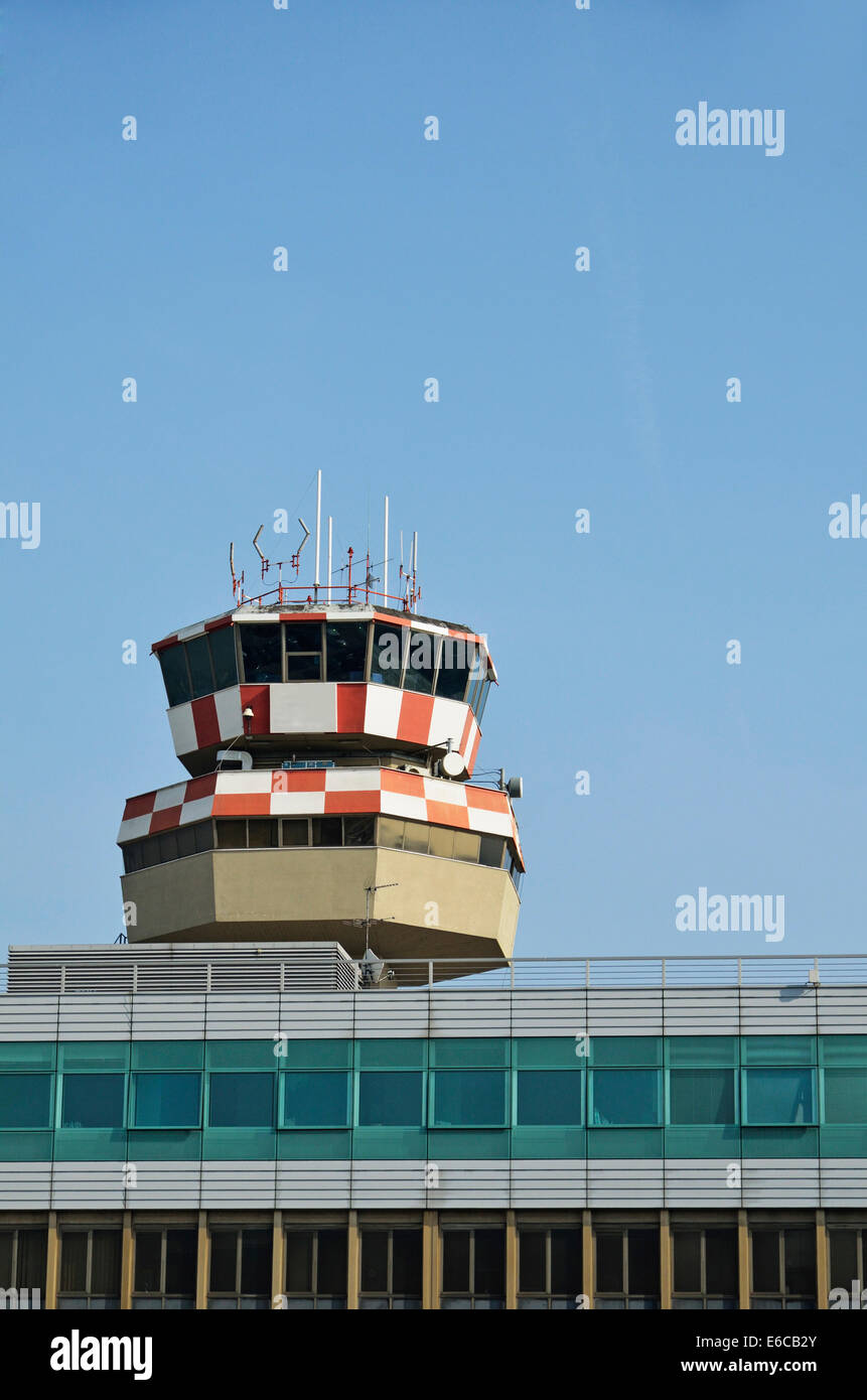 Air traffic control towers hi-res stock photography and images - Alamy