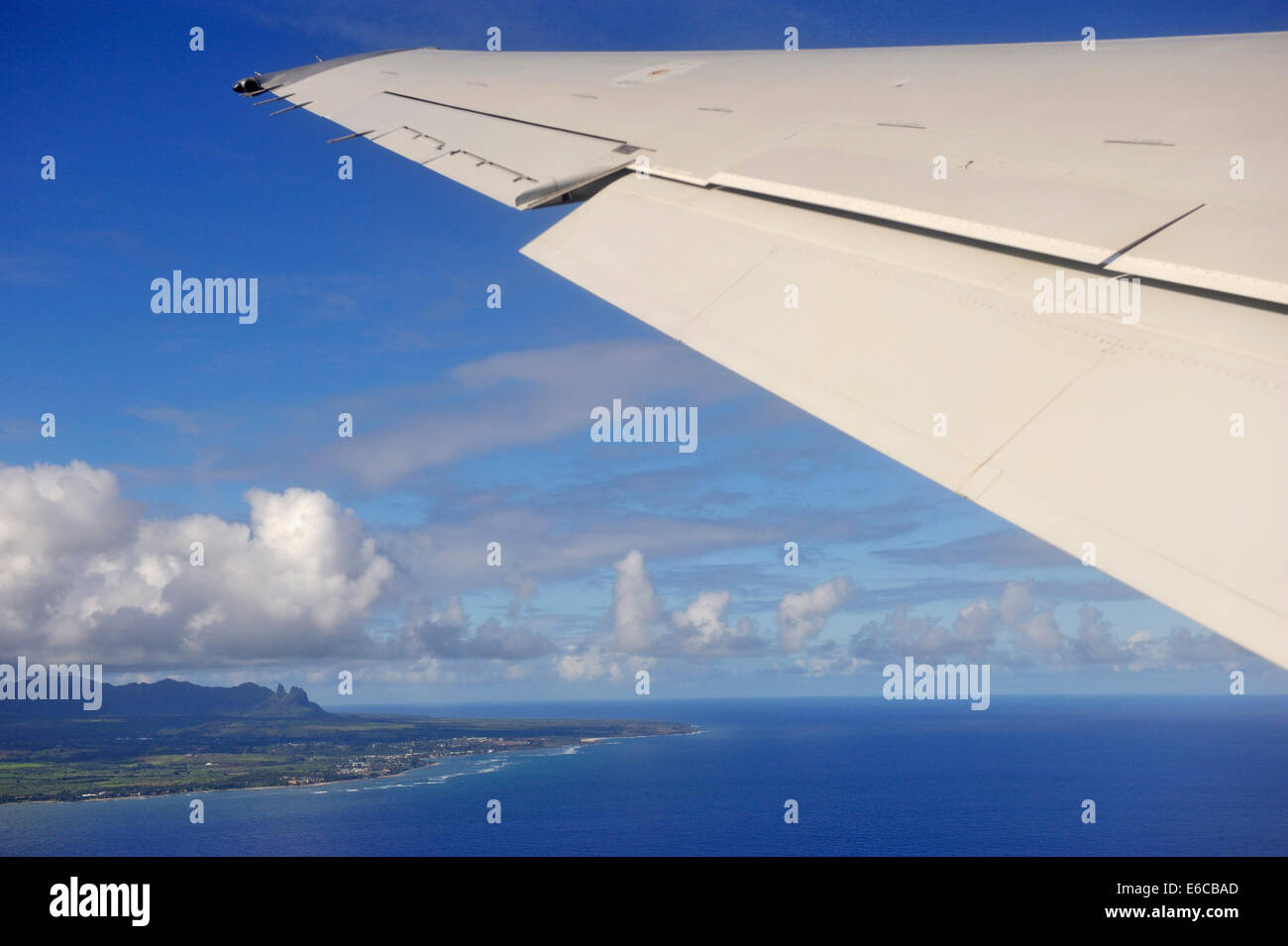 Airplane wing hawaii hi-res stock photography and images - Alamy