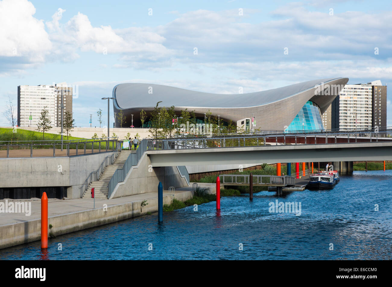 Aquatics centre london hi-res stock photography and images - Alamy