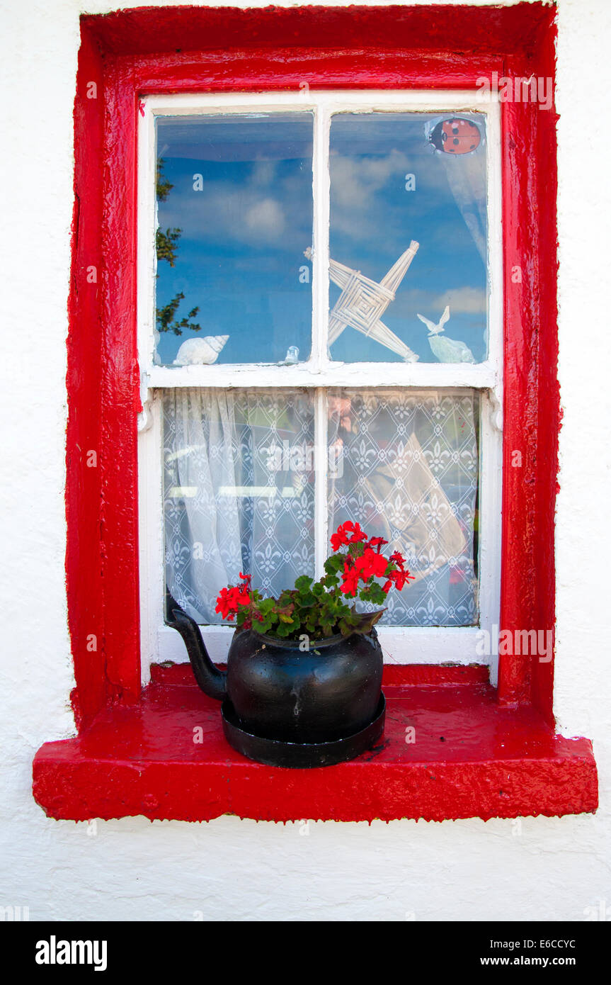 Irish cottage window Stock Photo - Alamy