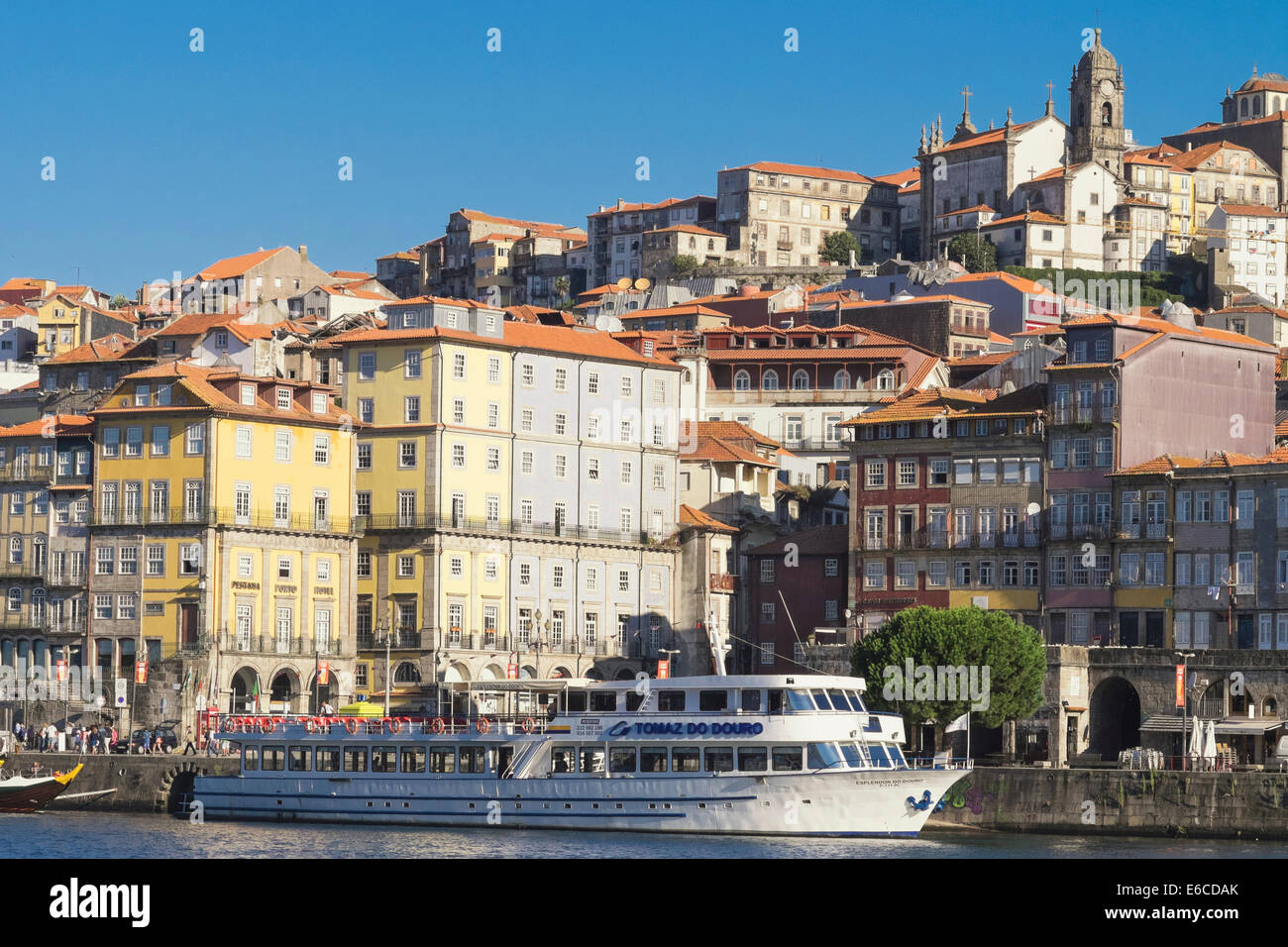 Porto waterfront hi-res stock photography and images - Alamy