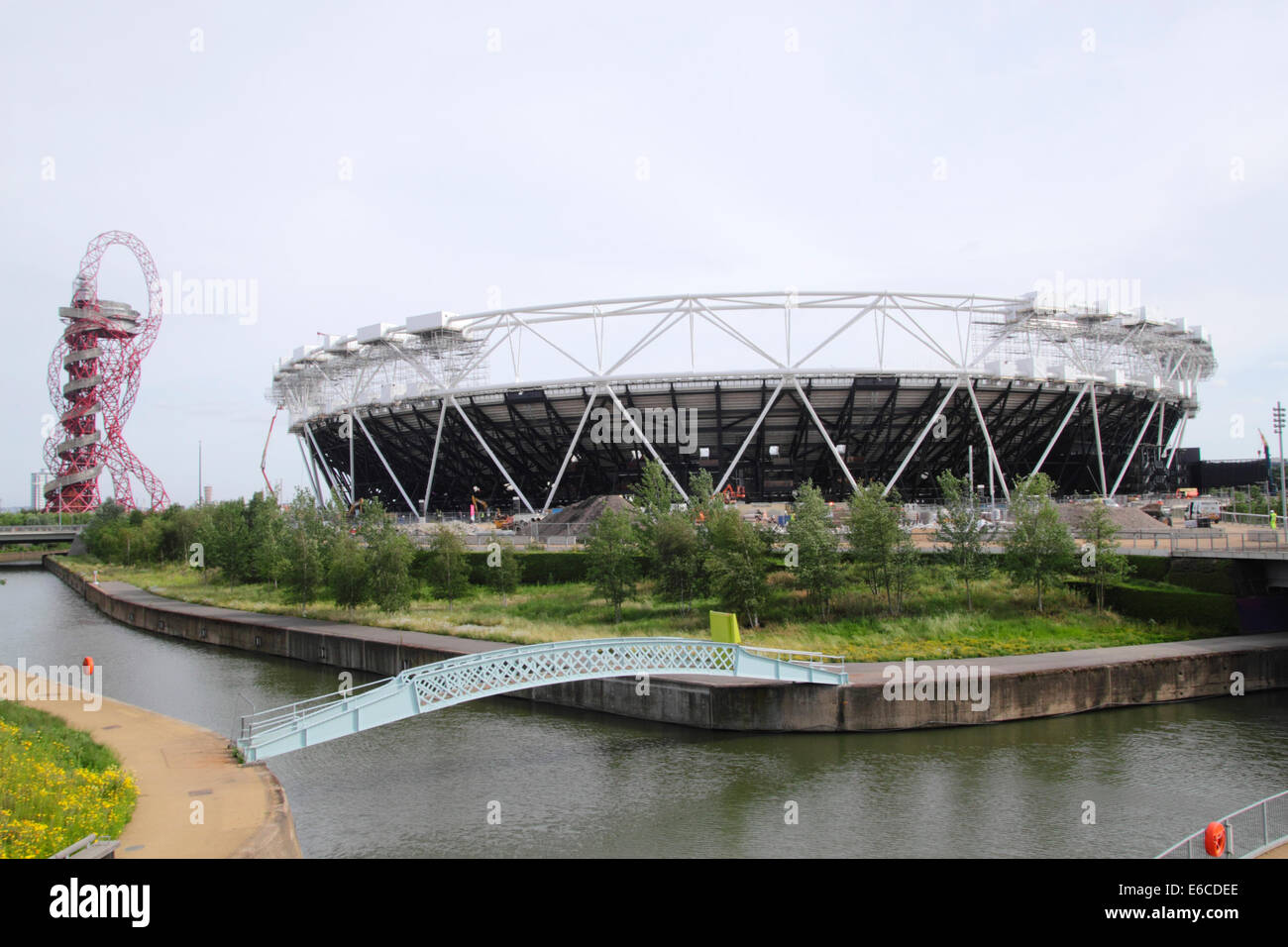 Olympic Stadium Queen Elizabeth Olympic Park London Stock Photo - Alamy