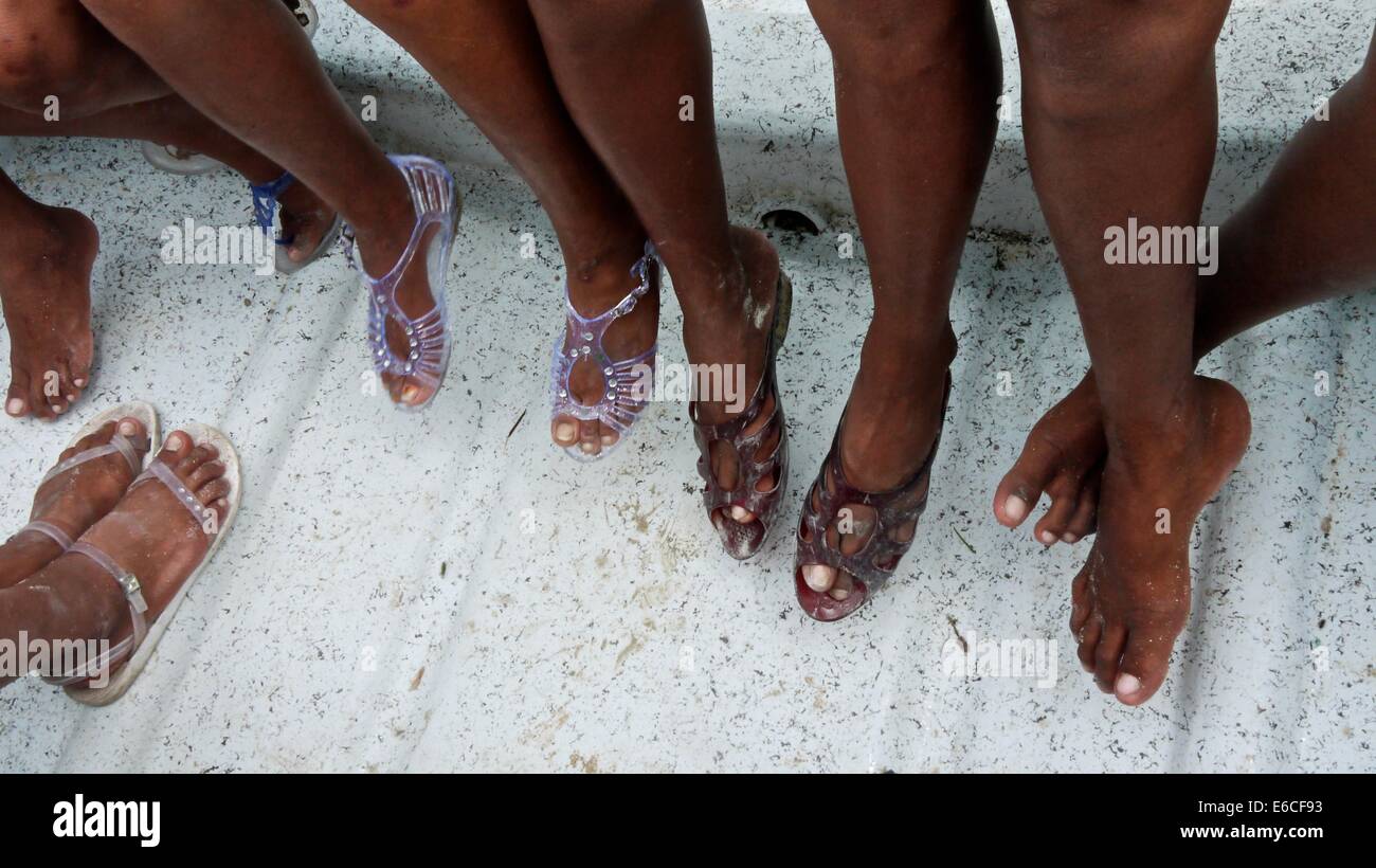 Feet of Kuna Indians Stock Photo - Alamy