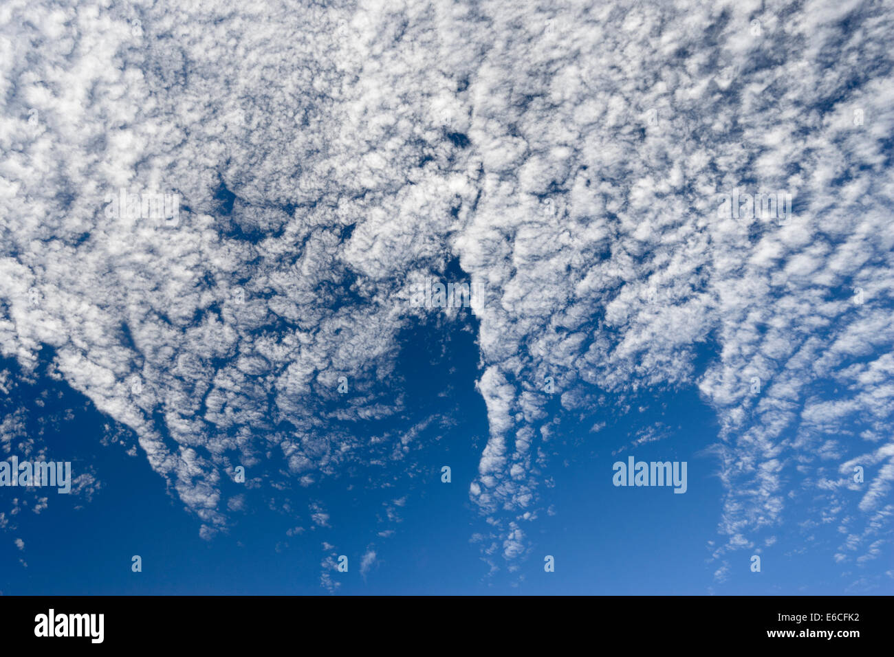Cirrus floccus hi-res stock photography and images - Alamy