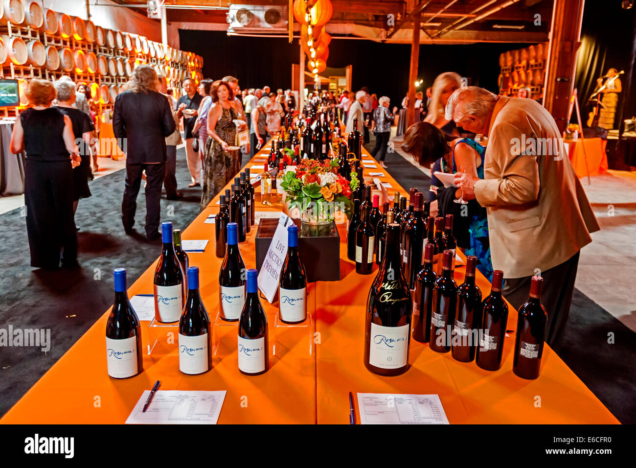 Rich People Dinner Stock Photos & Rich People Dinner Stock Images - Alamy