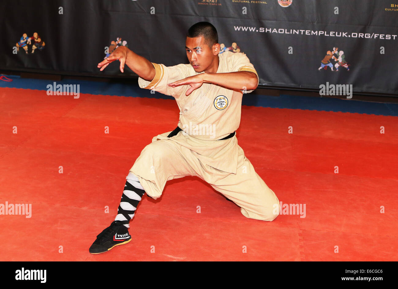 Shaolin temple uk hi-res stock photography and images - Alamy