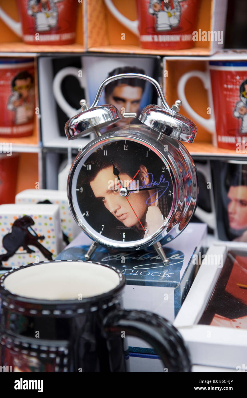 Elvis alarm clock hi-res stock photography and images - Alamy