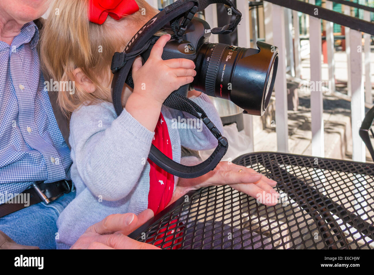 Big camera hi-res stock photography and images - Alamy