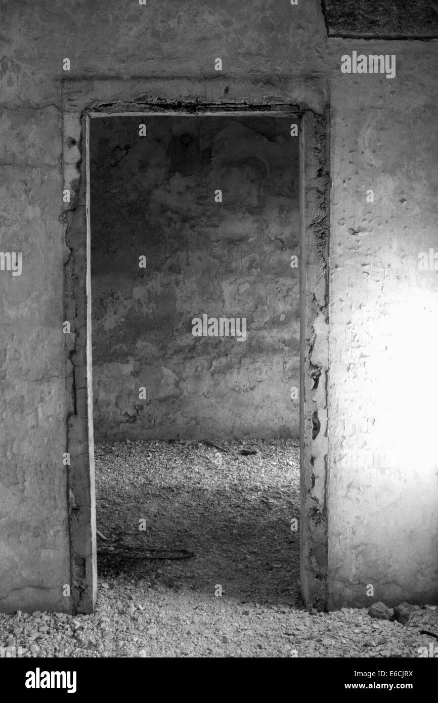 Element with door hi-res stock photography and images - Alamy