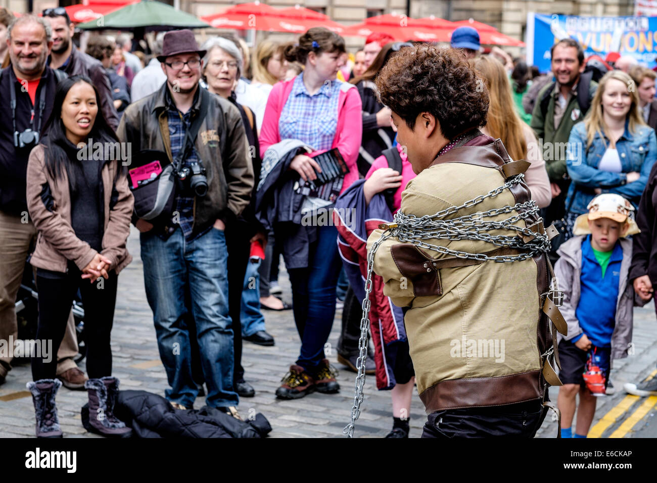 Escapologist hi-res stock photography and images - Alamy