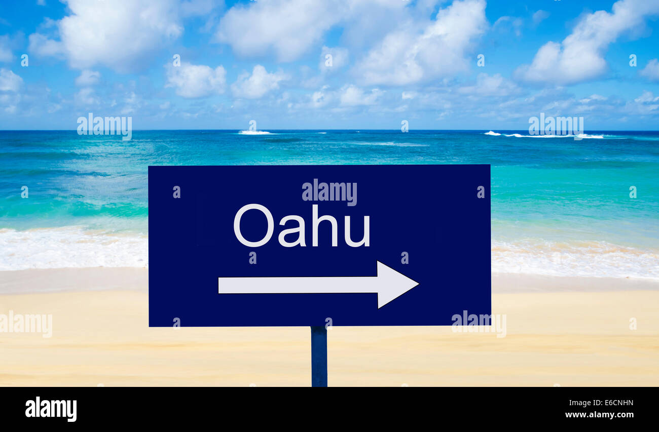 Sign "Oahu" on a beach by the water in sunny day Stock Photo - Alamy