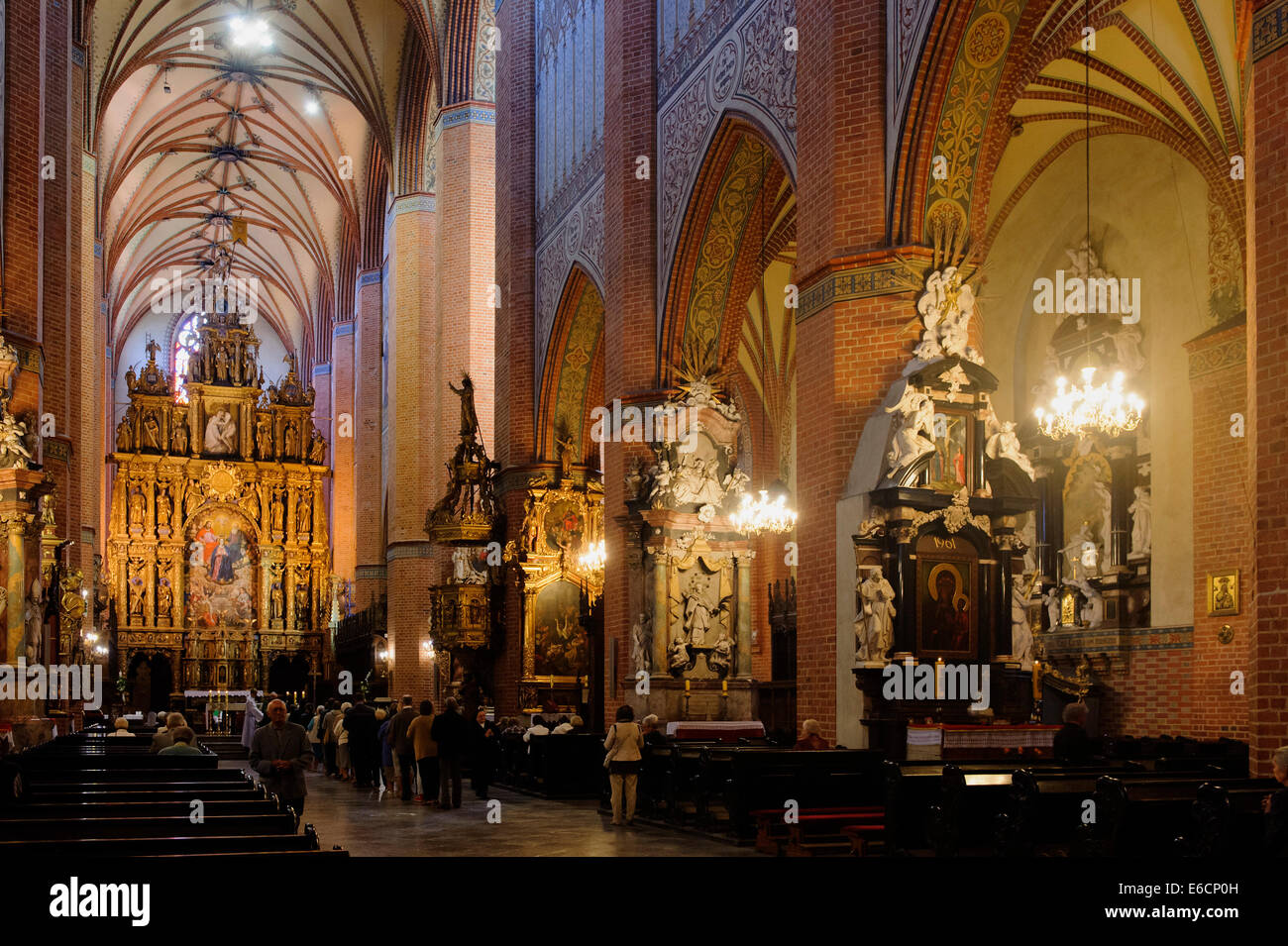 Gothic and baroque architecture hi-res stock photography and images - Alamy