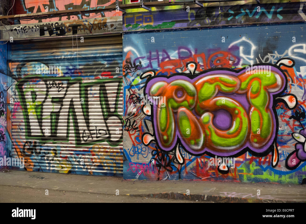 London authorised graffiti zone hi-res stock photography and images - Alamy
